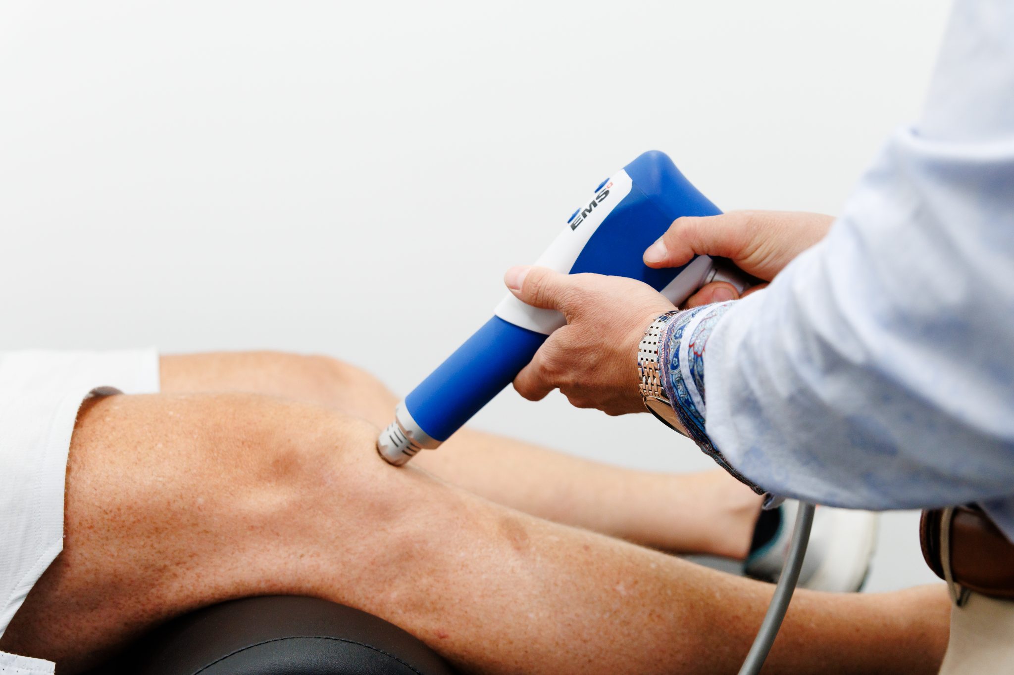 Shockwave Therapy Benefits for Arthritis | Safe Pain Relief